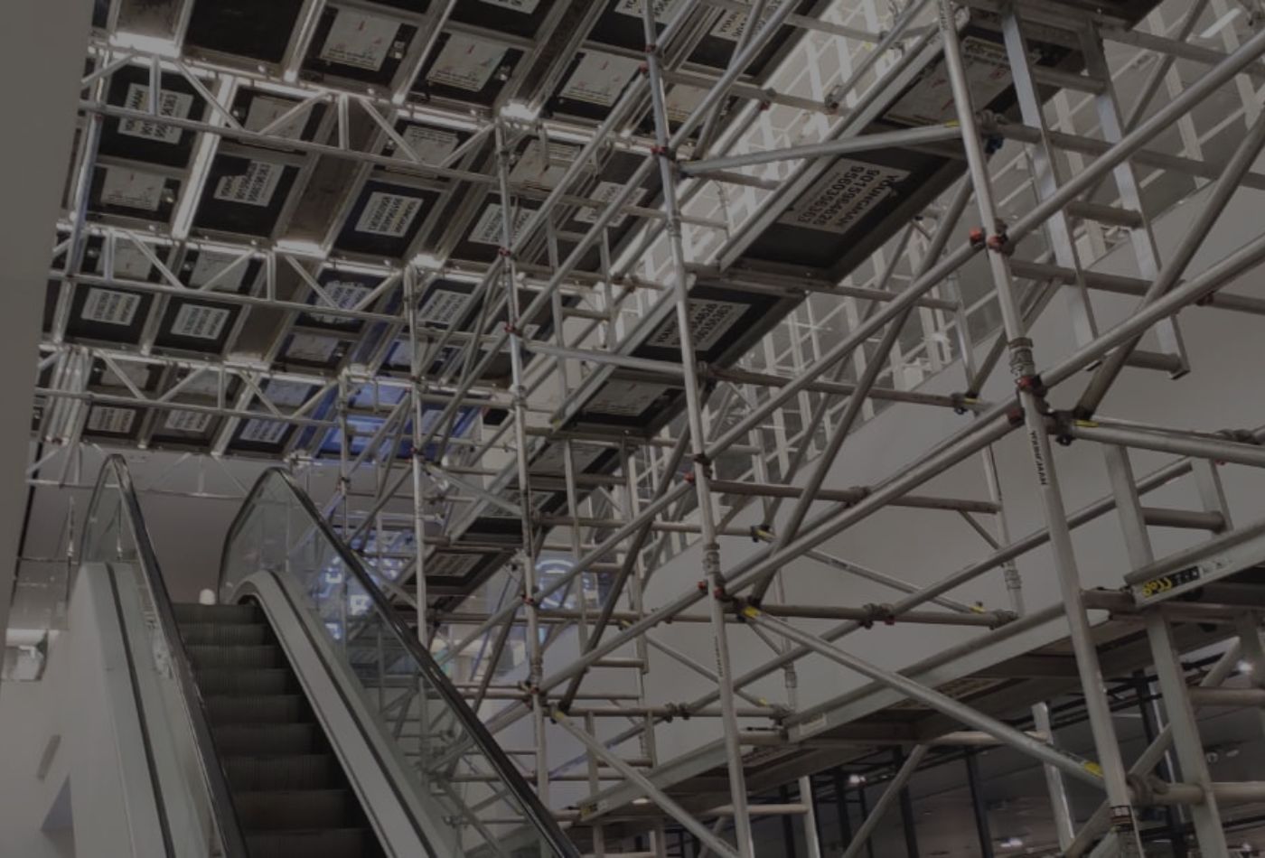 Guide to Scaffolding (Mobile Access Tower) Safety: Dos and Don'ts You